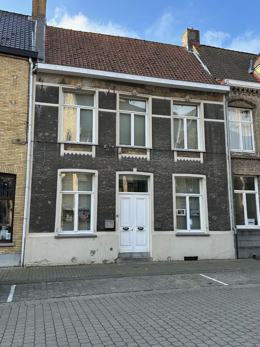 Ruim appartement met twee slaapkamers en terras. € 750 / month | ERA